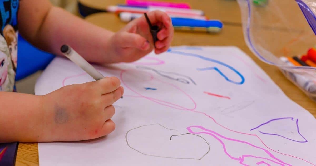 Tips and Tricks for How to Make a Time Capsule Including Free Printables!